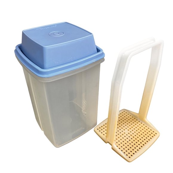 Tupperware | Kitchen | Tupperware Pick A Deli Pickle Keeper Storage ...